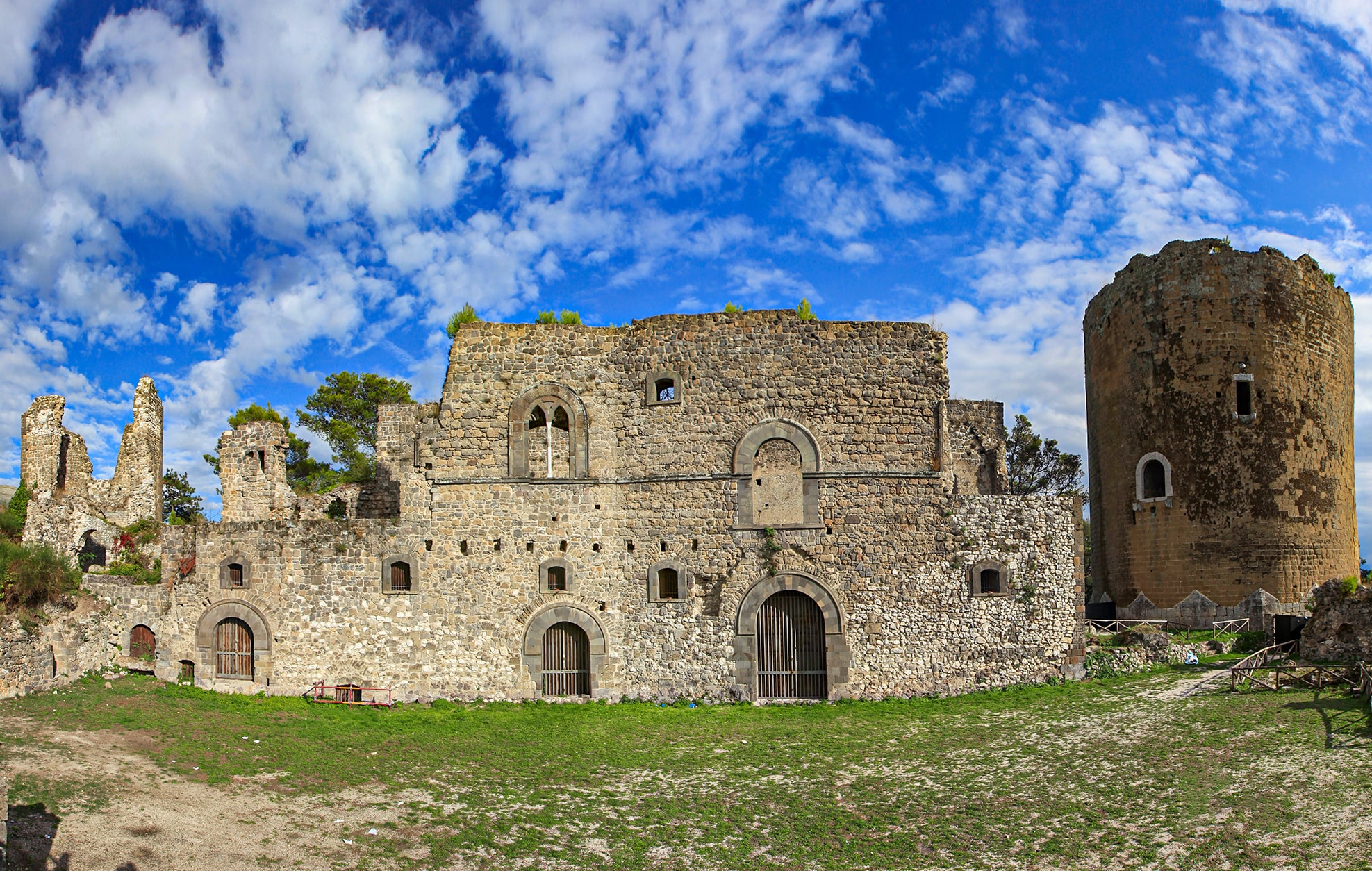 Mga Magagawa - Secret World